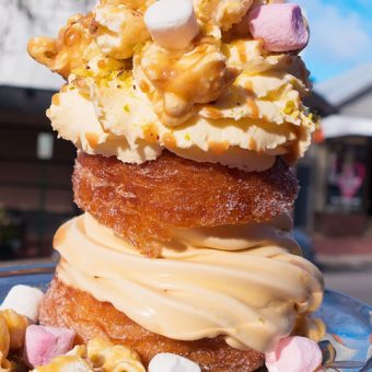 Cheesy Party Burgers | Easy Burgers Recipe For a Party